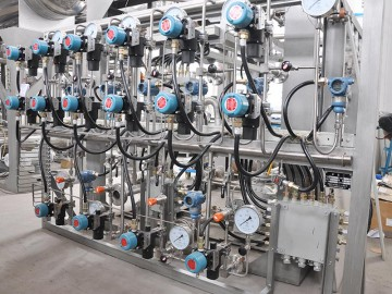 Hydrogen manifold
