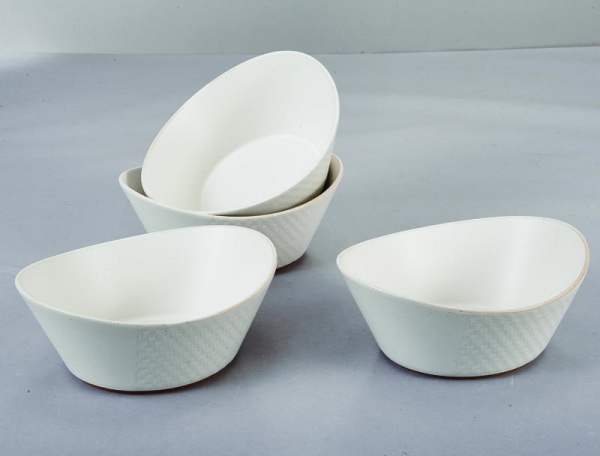 White porcelain boat-shaped dinner bowlDinnerware,Thyme CeramicsThyme ...