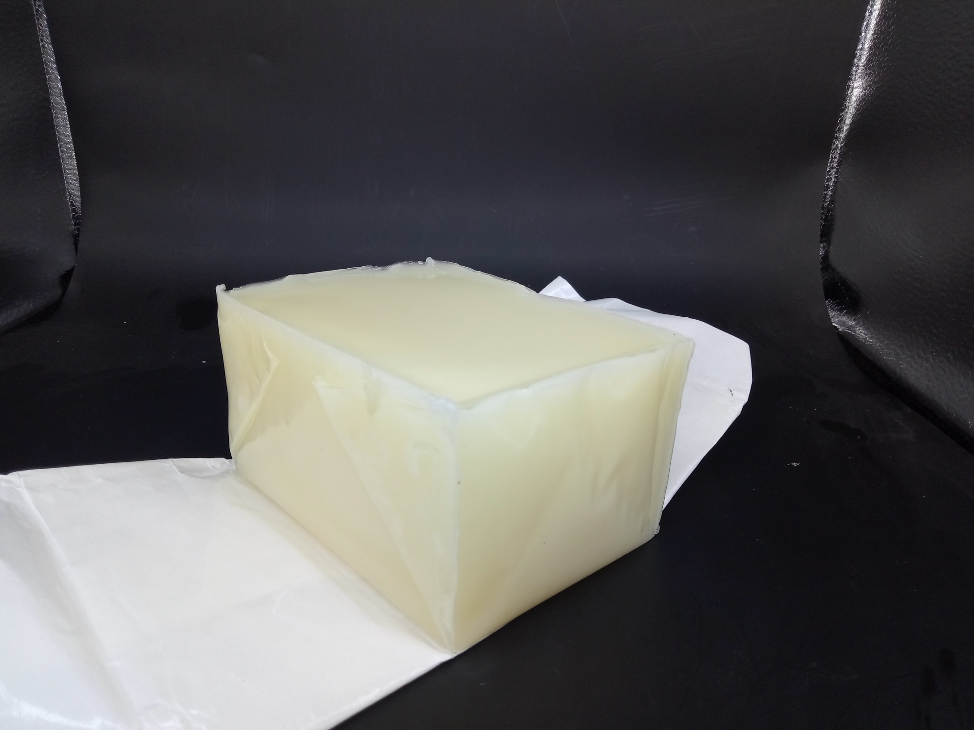 APAO Type H0221 Hot-Melt Adhesive Block - Wide Bonding Range Eco-Friendly