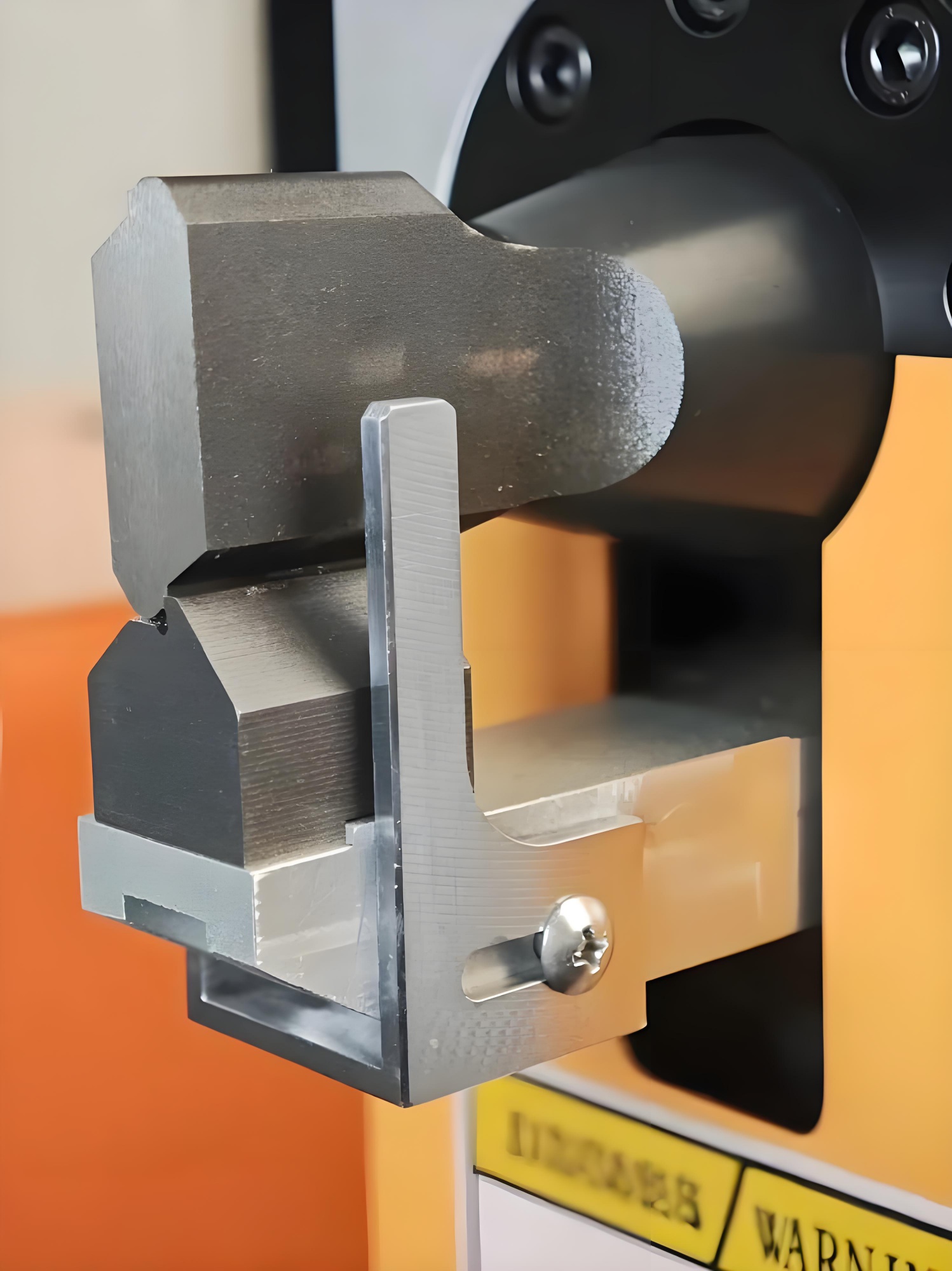 Ultrasonic refrigerator copper tube welding and sealing machine